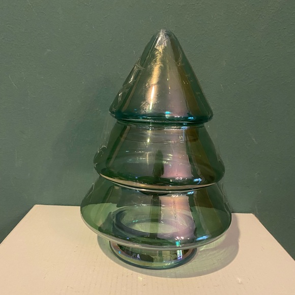 Crate&Barrel | Holiday | Nwt Cratebarrel Green Luster Glass 8 Christmas ...